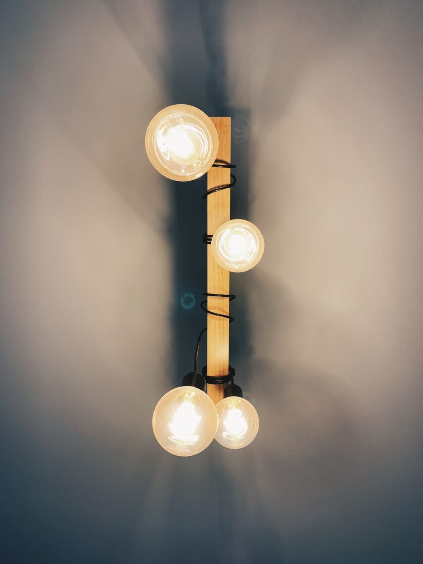 Our 3 Favorite Ways to Incorporate Reclaimed Wood Light Fixtures ...