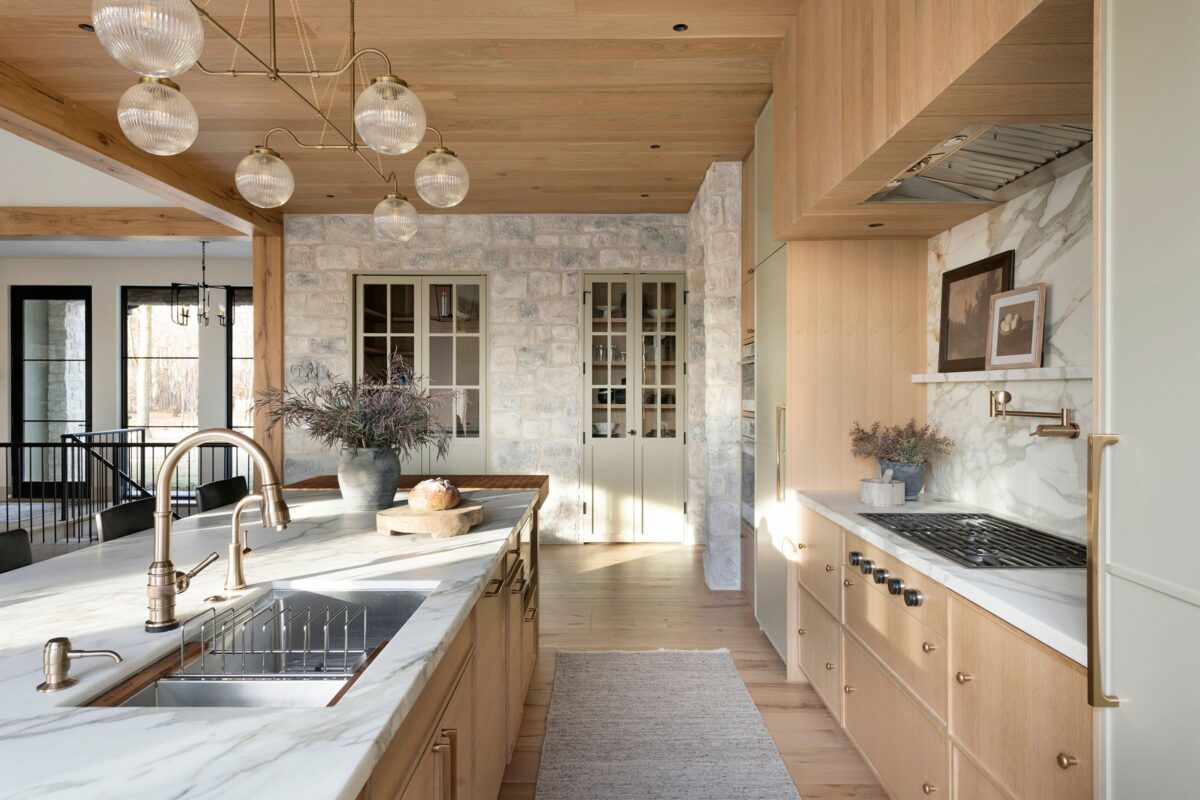 Exploring Reclaimed Wood Finishes - Manomin Resawn Timbers